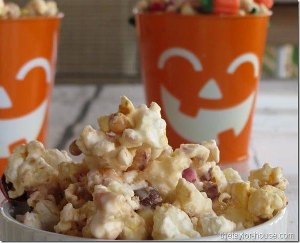 Fall Recipes: Fall Harvest Popcorn Mix | The Taylor House