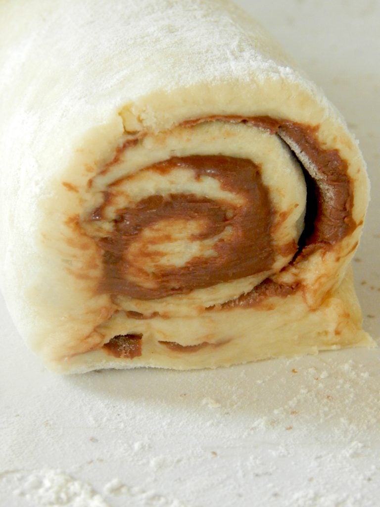 Overnight Nutella Cinnamon Rolls | The Taylor House